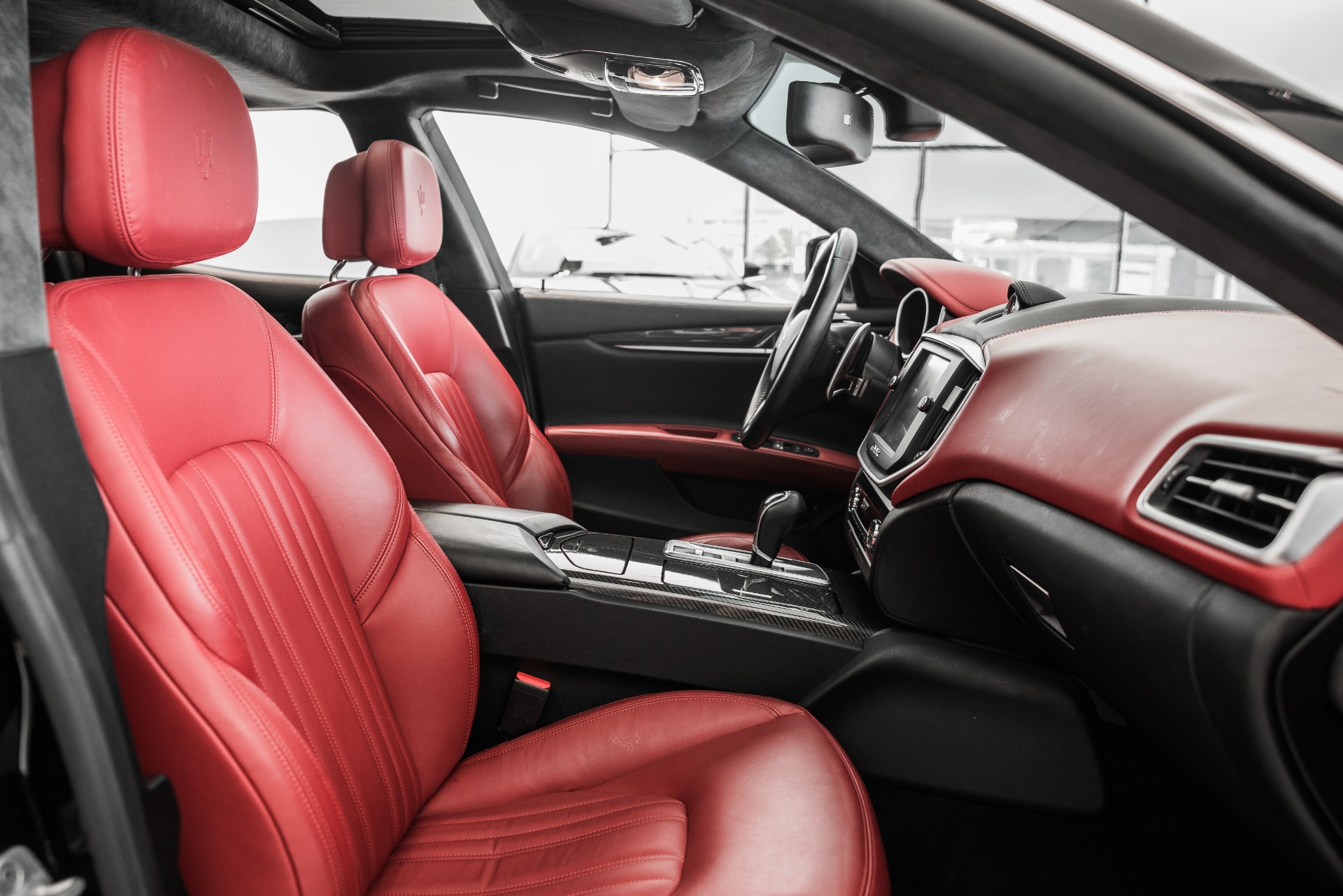 Maserati Ghibli White With Red Interior