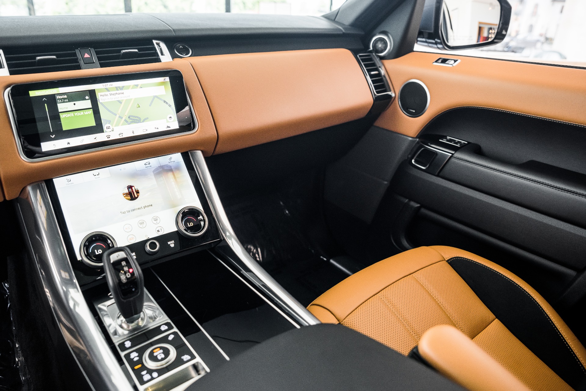 2022 Range Rover Sport Tan Interior