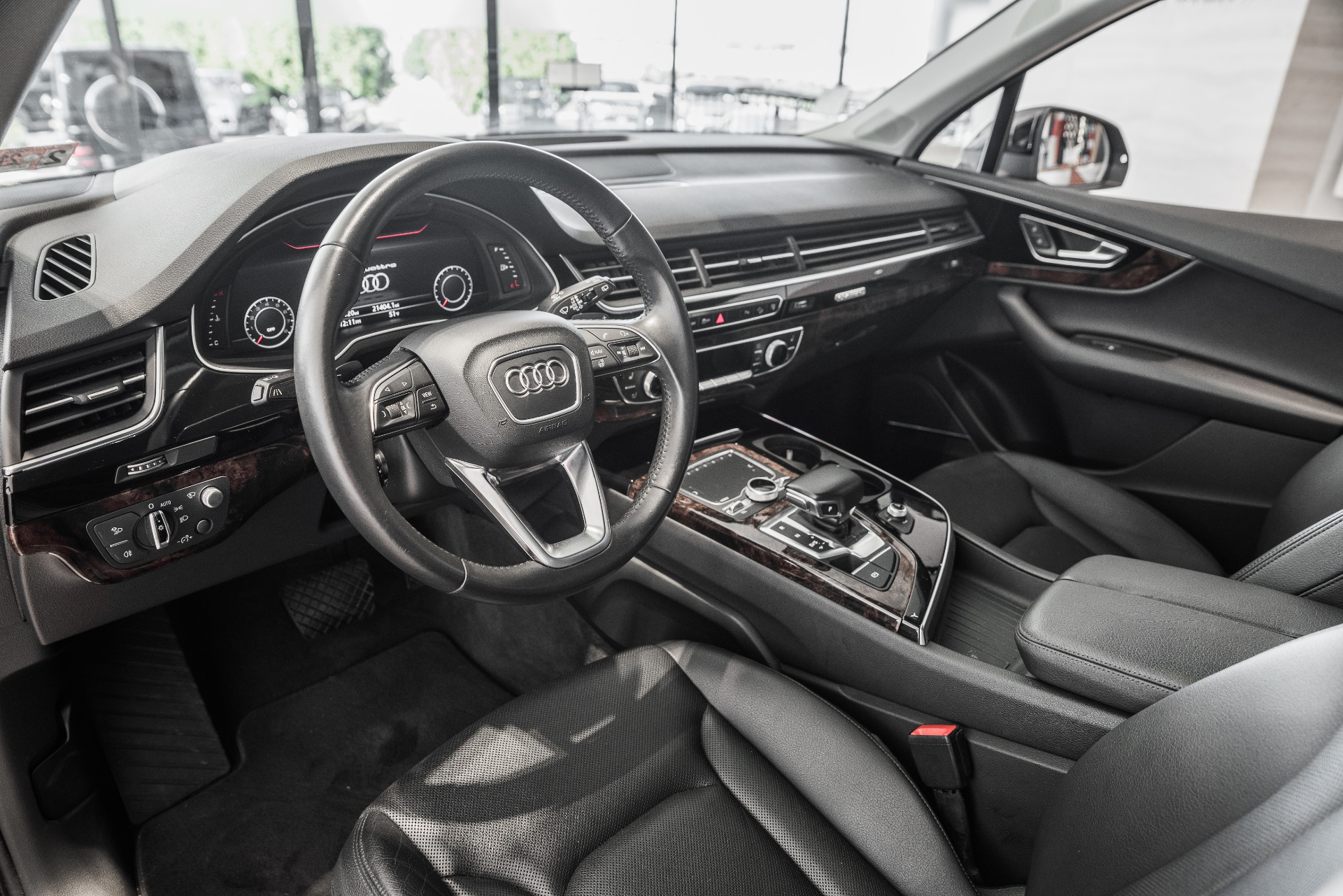 Audi Q7 Black Interior