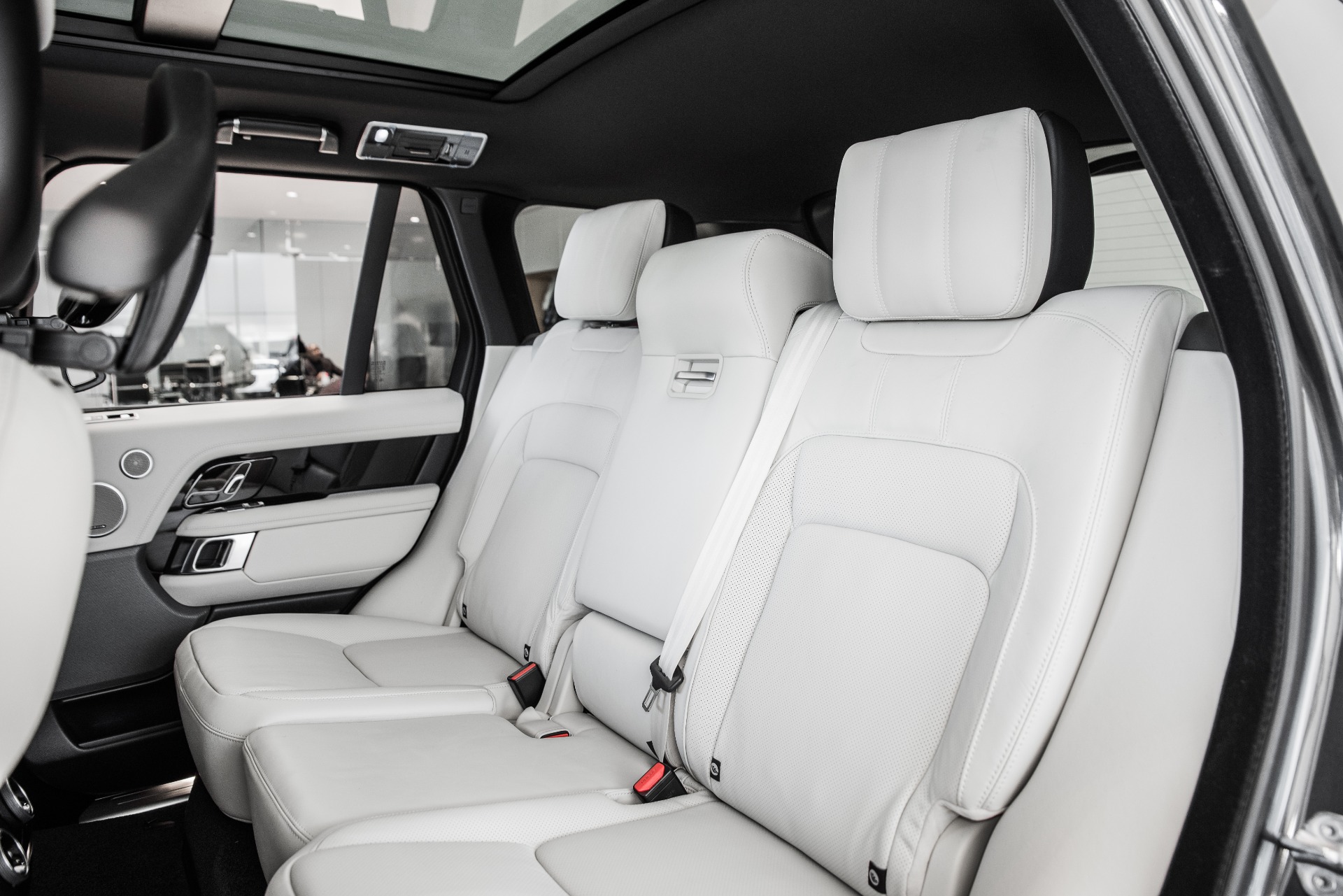 Range Rover 2022 White Interior