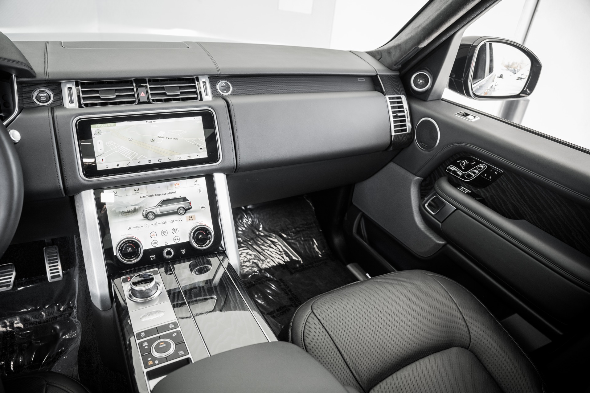Range Rover 2022 Black Interior