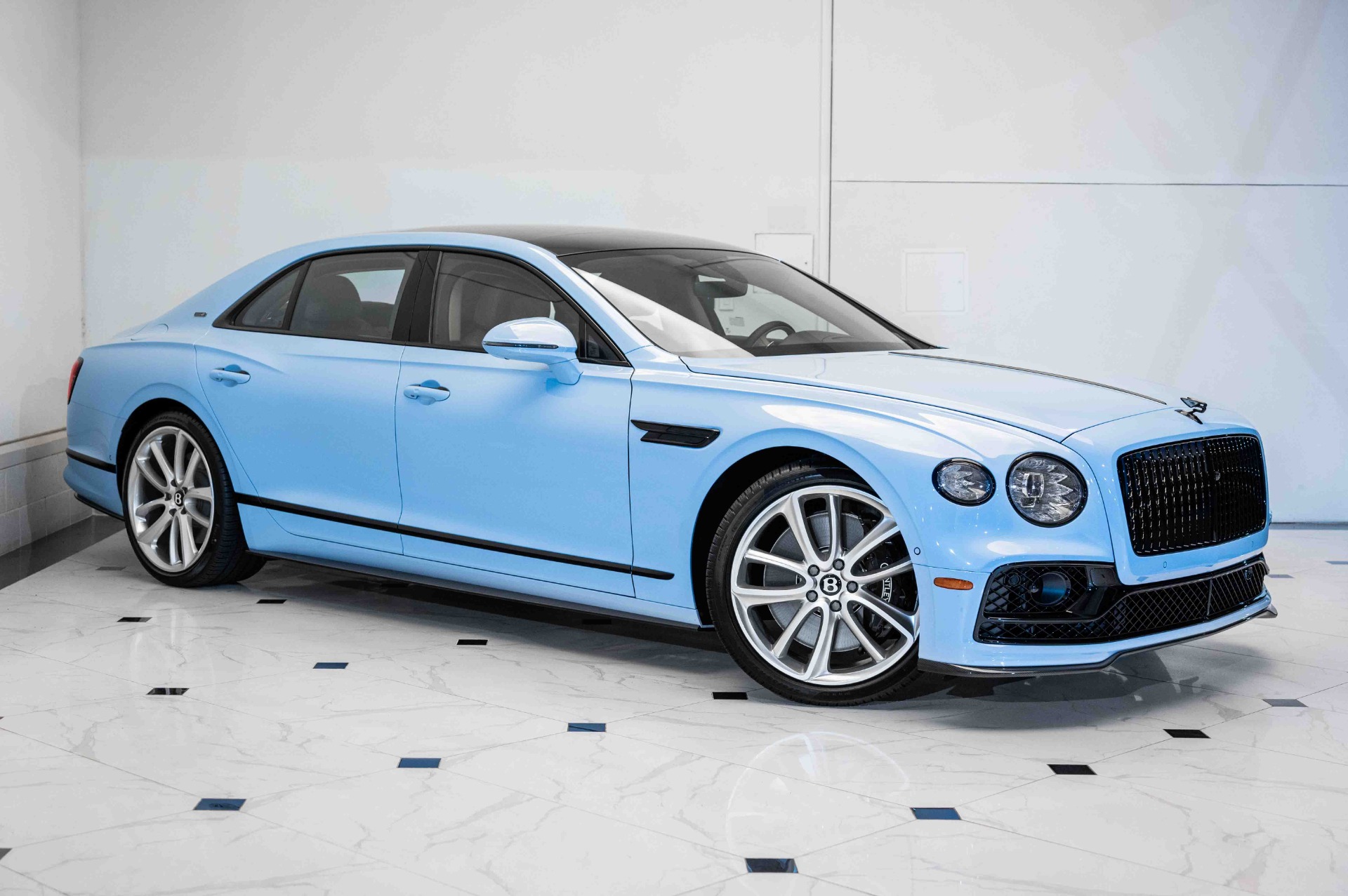 Two Tone Bentley Flying Spur 2017 Bentley Flying Spur Review | Exotic