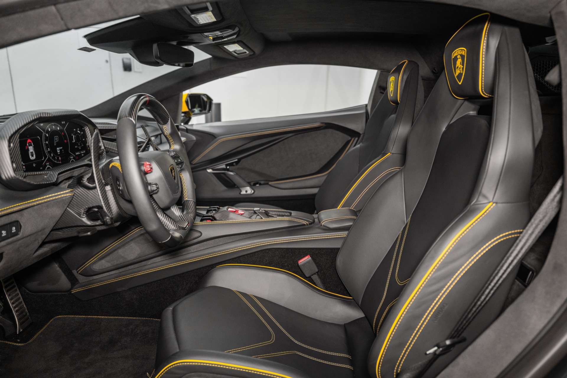 Black And Yellow Lamborghini Revuelto