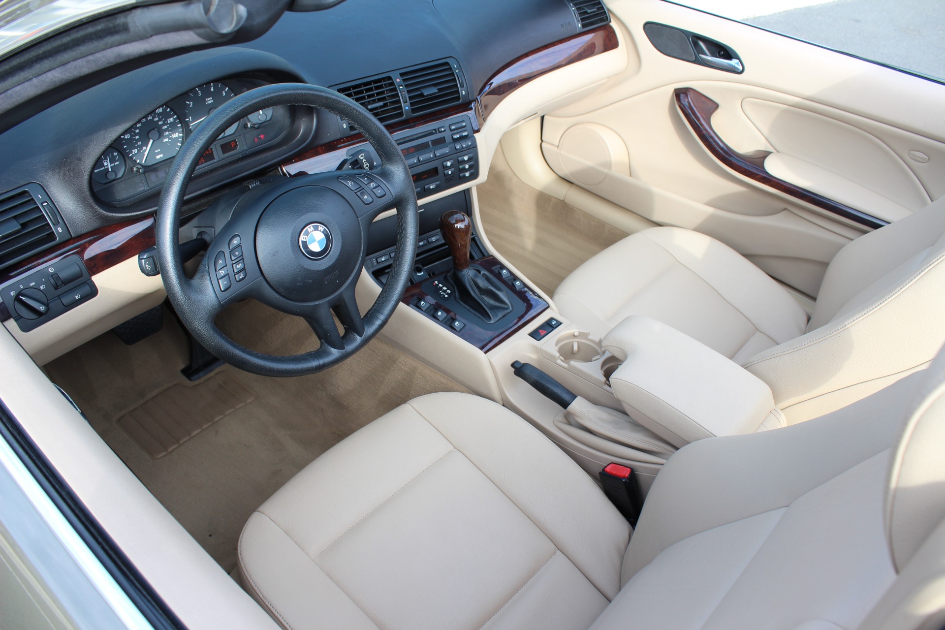 2004 Bmw 325ci Interior